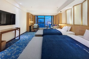 Quarto duplo conforto, para não fumantes | Escrivaninha, cortinas blackout, Wi-Fi de cortesia, roupa de cama