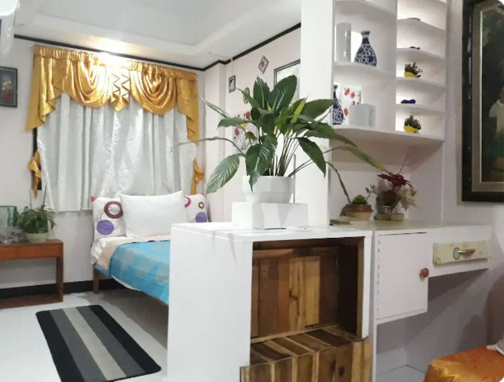 Cozy Condo Unit With Free Parking & Wifi - Antipolo
