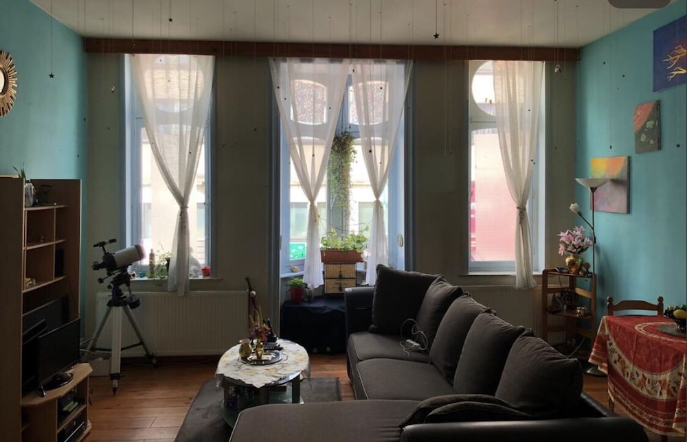Schuman Appartement In De Buurt Van De Europese Commissie - Evere
