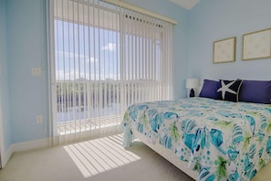 Casa, várias camas (573 Little Harbor) | 2 quartos, ferro/tábua de engomar, Wi-fi grátis 