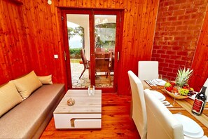 Apartamento família, 2 quartos, vista para o mar | Vista do quarto