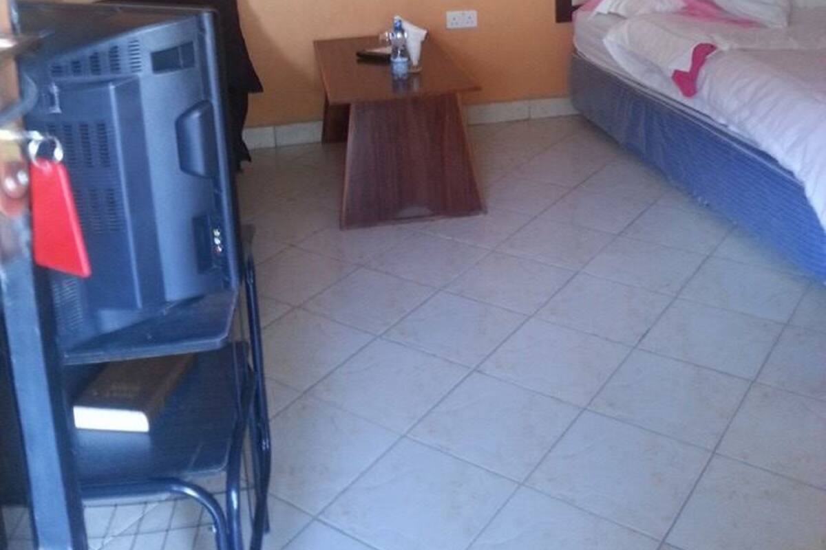 Quarto duplo | Wi-Fi de cortesia, roupa de cama