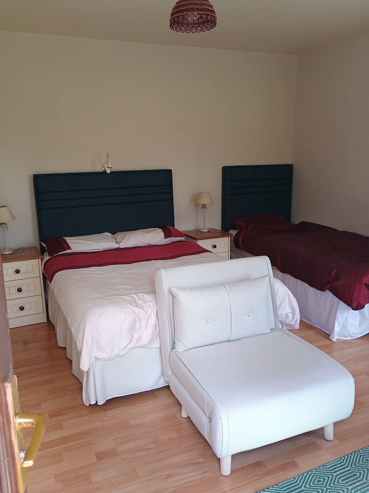Mountshannon Cottages - County Tipperary