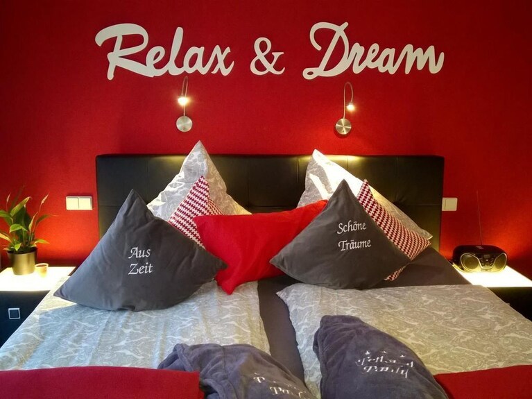 Double Room, Shower Or Bath, Toilet, 1 Bed Room - Pension Pauly - Boppard