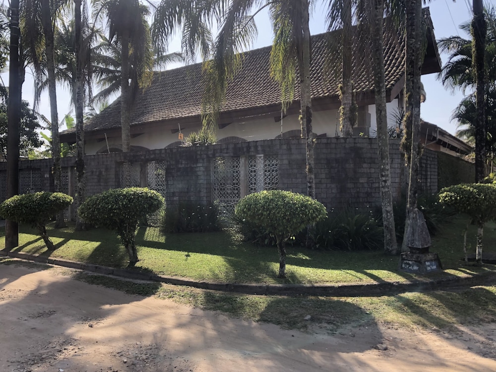 Excellent House Pernambuco Guaruja Beach - Guarujá