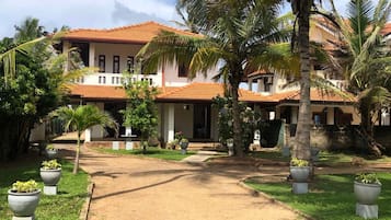 Fachada da propriedade