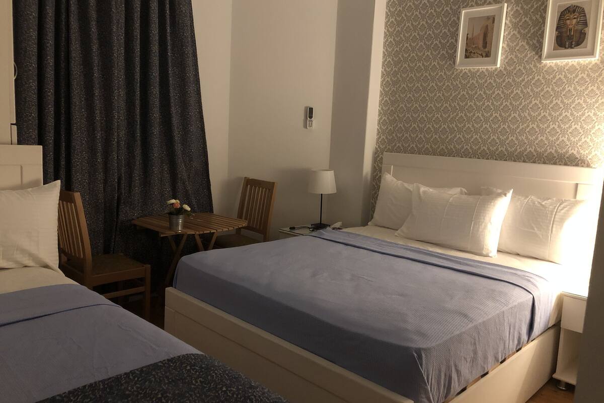Quarto Triplo Cidade | Wi-fi grátis, roupa de cama fornecida 