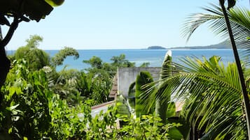 Vista para praia/oceano