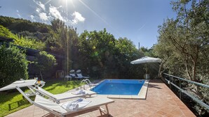 Piscina exterior sazonal 