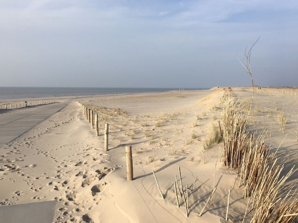 Mooi En Gezellig Ingericht Chalet Voor 4 Personen, Vlakbij Het Strand. - Schoorl