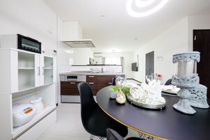 Villa, 3 quartos | Refeições no quarto