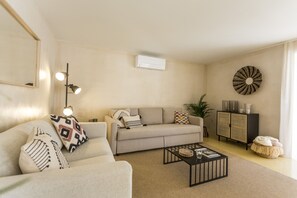 Apartamento, 2 quartos, terraço (1) | Sala | Brinquedos 