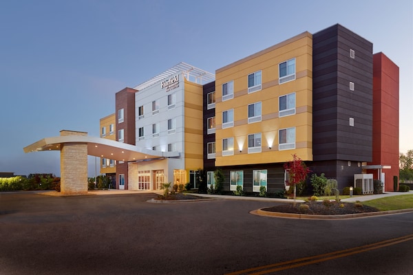 Fairfield Inn & Suites By Marriott Locust Grove I-75 South - McDonough, GA
