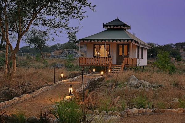 Jawai Leopard Safari Lodge - Sumerpur