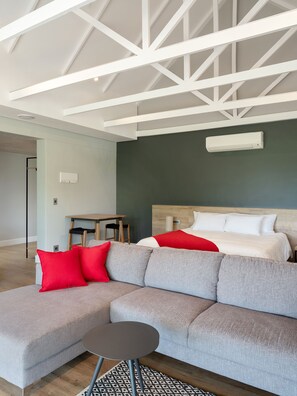 Suite Nobre | Roupa hipoalergénica, minibar grátis 