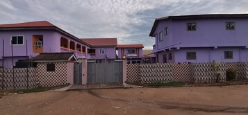 Fachada da propriedade