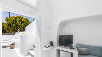 Superior Double with outdoor mini plunge pool | Cofre no quarto, secretária, cortinas/cortinados opacos, Wi-fi grátis