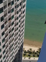 Apartamento | Vista para a praia ou o mar