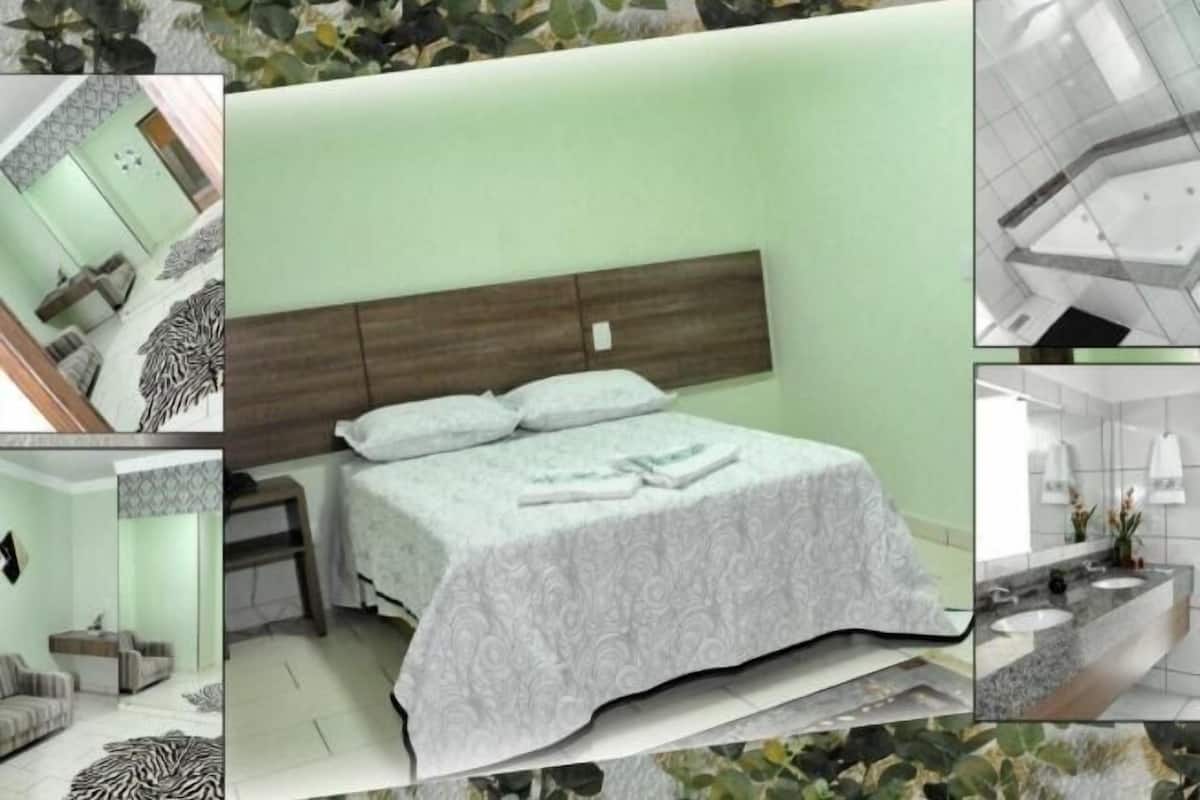 Minibar, cortinas/cortinados opacos, ferro/tábua de engomar