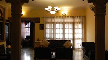 Entrada (vista interior)