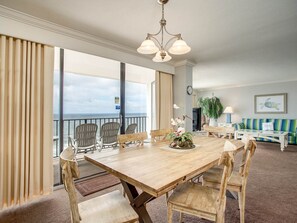 Apartamento em Condomínio Fechado, 2 quartos | Cozinha privada