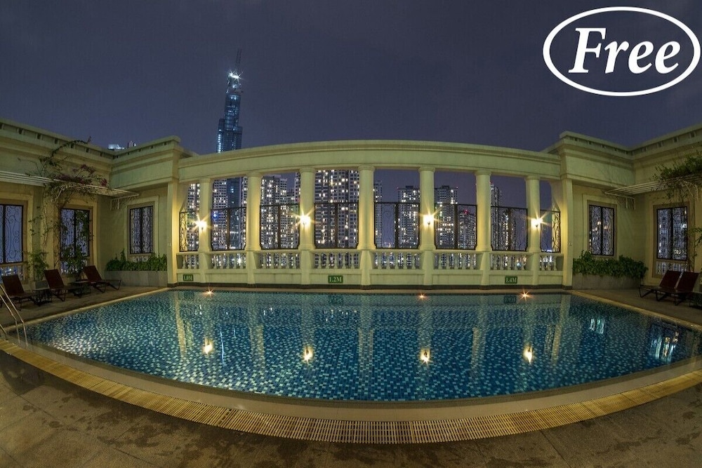 The Manor Lux Stu 30% Off Free Roof Pool & Pickup In Center - Ho Chi Minh City