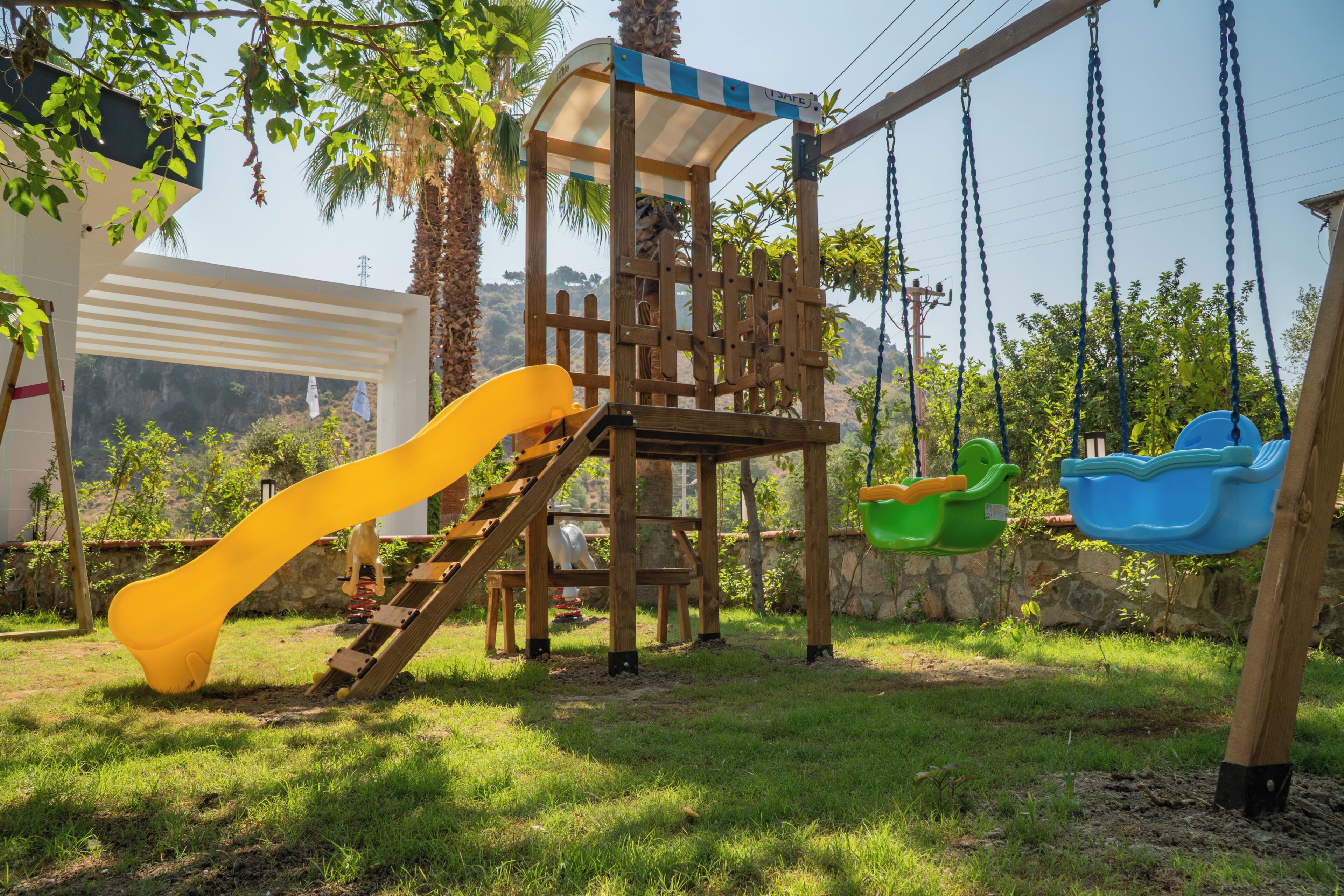 Área de recreio para crianças (ao ar livre)