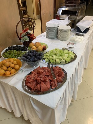 Pequeno-almoço tipo buffet diário incluído 