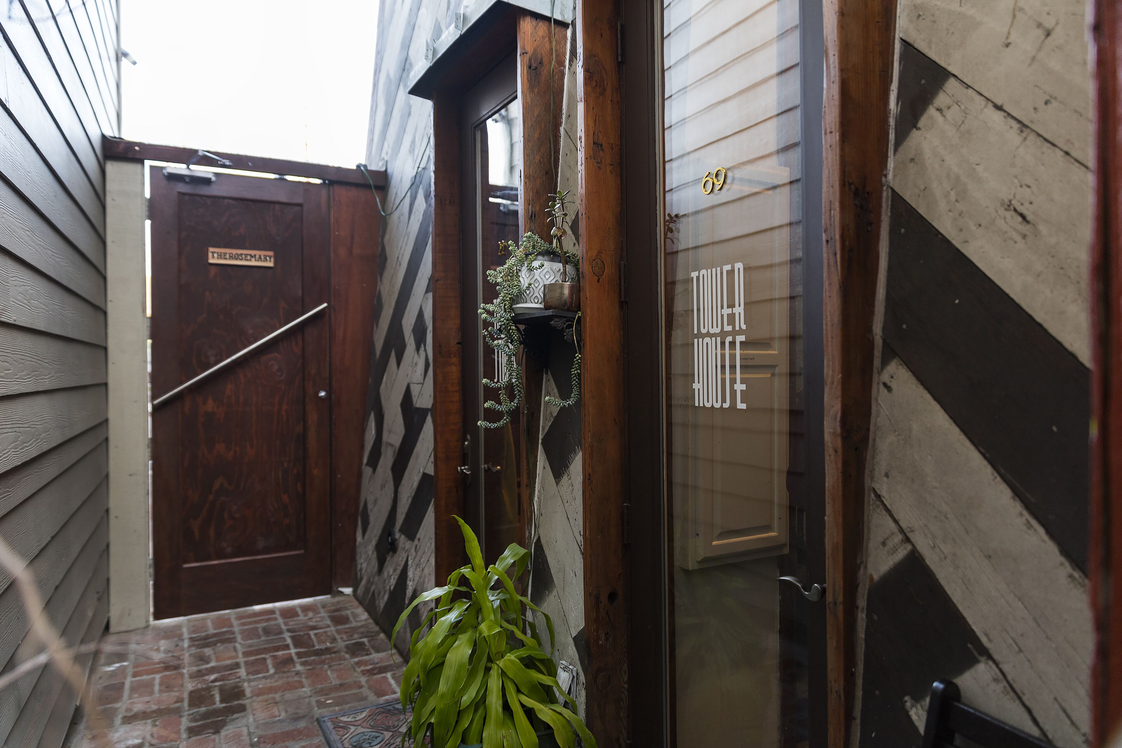 Com decoração personalizada, com mobília individualizada, Wi-fi grátis 