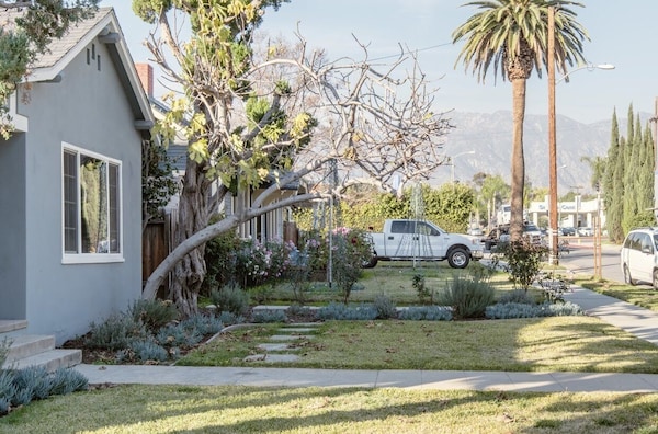 Outstanding Home Close To Old Town Pasadena & Downtown La - Pasadena, CA