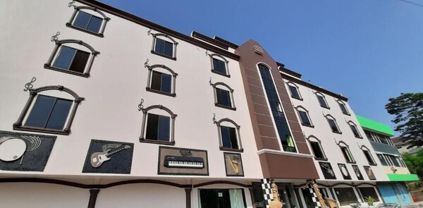 The Music Hotel - Batam