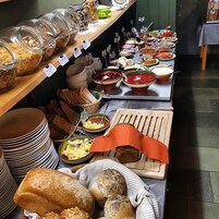 Pequeno-almoço tipo buffet diário incluído 