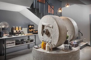 Pequeno-almoço tipo buffet diário incluído