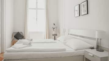 Apartamento Superior, 2 quartos (14, incl. cleaning fee 50 EUR) | 1 quarto, com decoração personalizada, com mobília individualizada