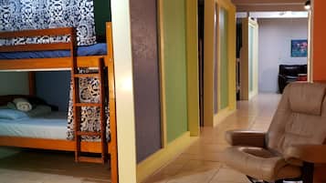 Shared Dormitory - Shared Bath | Interior
