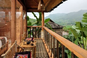 Quarto executivo, sacada, vista para a montanha | Vista da sacada