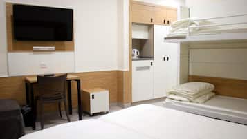 Minibar, secretária, cortinas/cortinados opacos, quartos insonorizados