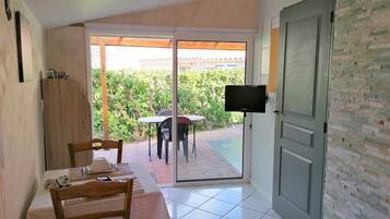 Quarto casal (Lotus) | Individualmente decorados, individualmente mobiliados, escrivaninha