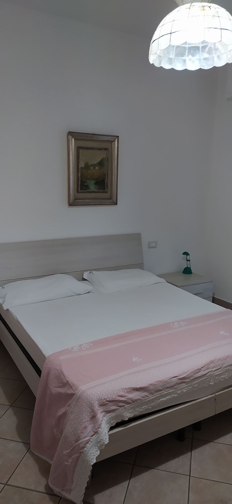 1° Floor Holiday Apartment Sleeps 2/3 At 100m From The Beach.free Wifi, Dogs Allowed. - Forte dei Marmi