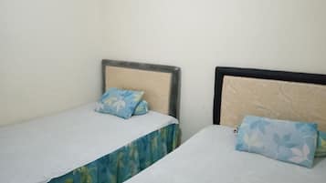 Quarto duplo econômico, 1 quarto | Roupas de cama premium, Wi-Fi de cortesia, roupa de cama