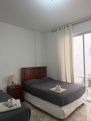 Quarto Comfort | Ferro/tábua de engomar, Wi-fi grátis, roupa de cama fornecida 
