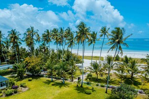 Casa superluxo, de frente para o oceano | Vista para praia/oceano