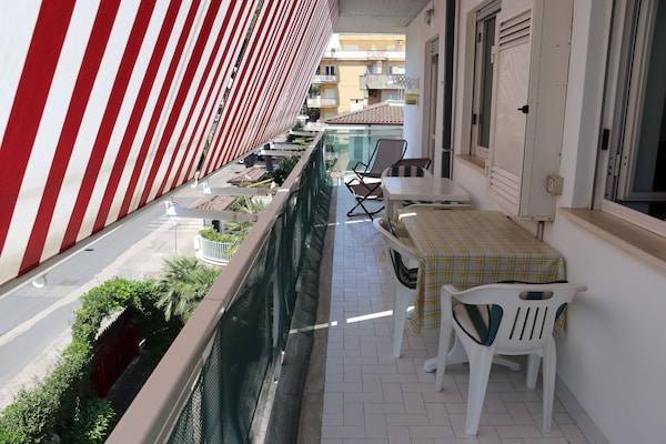 Top Floor Apartment Near The Beach *Sea View* - Terracina