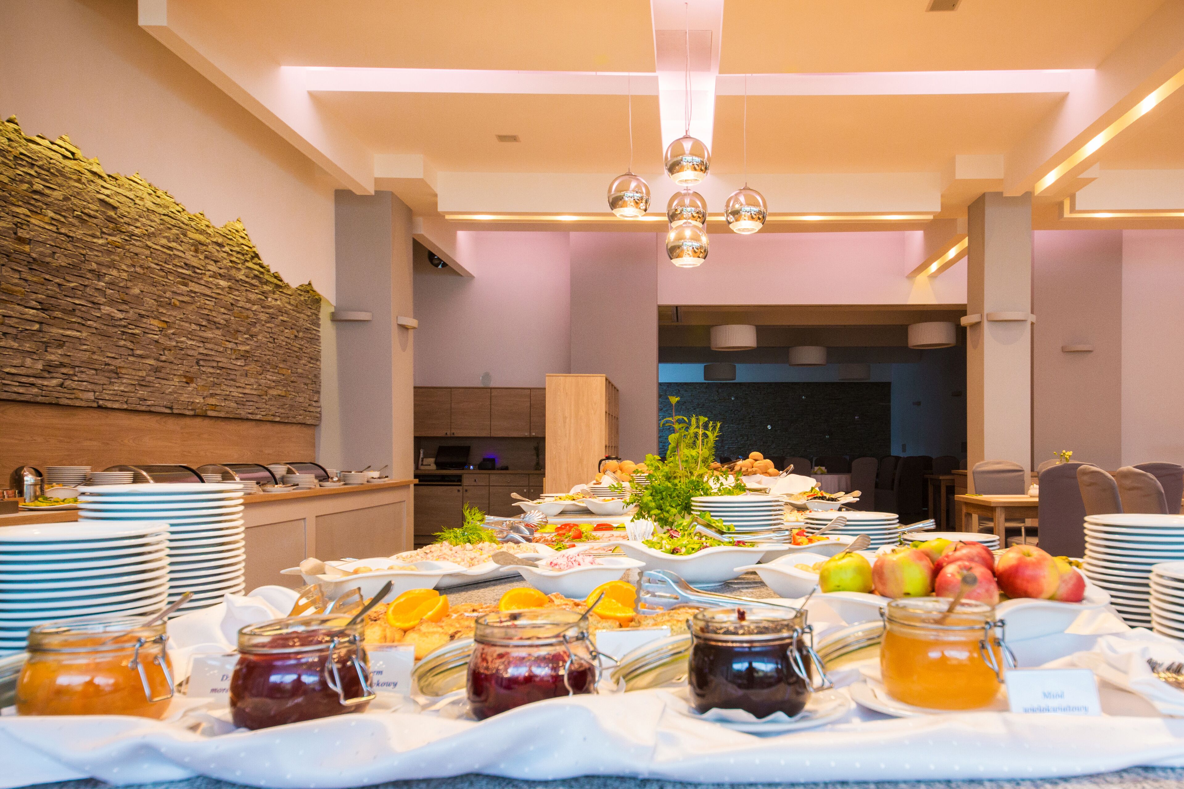 Pequeno-almoço tipo buffet diário incluído 