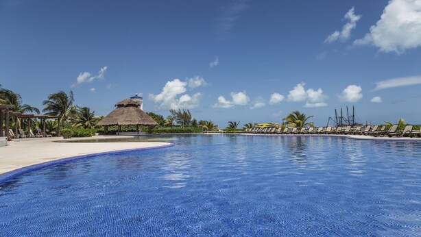 Piscina infinita