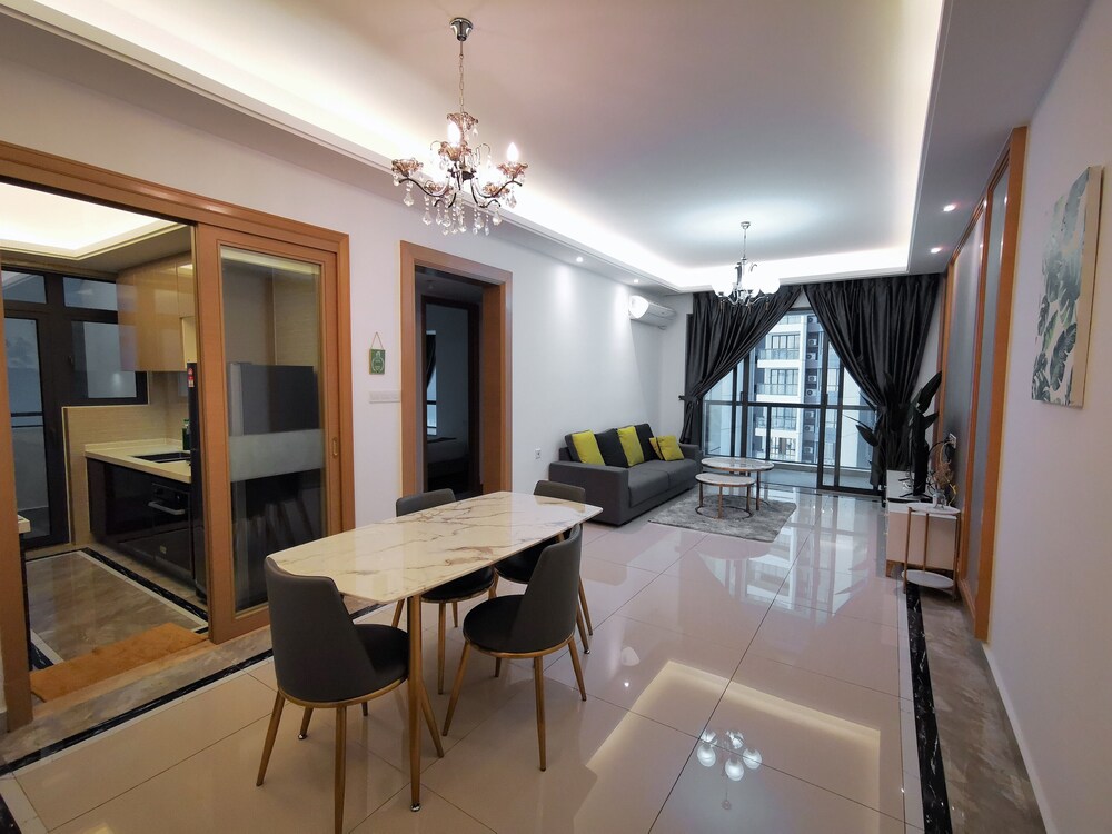 A8 R&f Prinses Cove - Johor Bahru