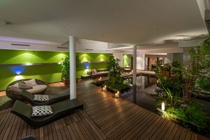 Sala(s) para tratamentos a casais, sauna, banho turco 