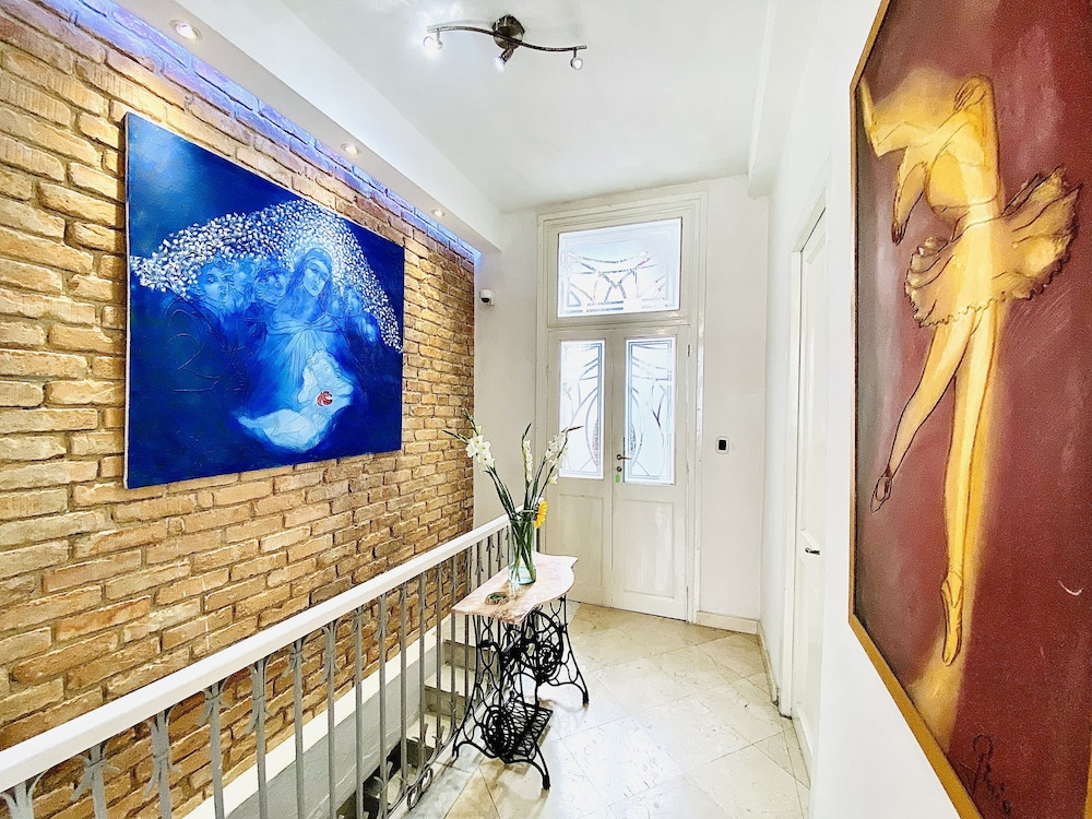 Noa Hostal - Havana