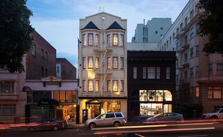 Fachada do alojamento (tarde/noite)