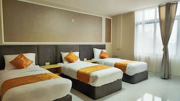 Quarto triplo luxo, 1 quarto, vista para o vale | Espaço de trabalho para notebook, quartos à prova de som